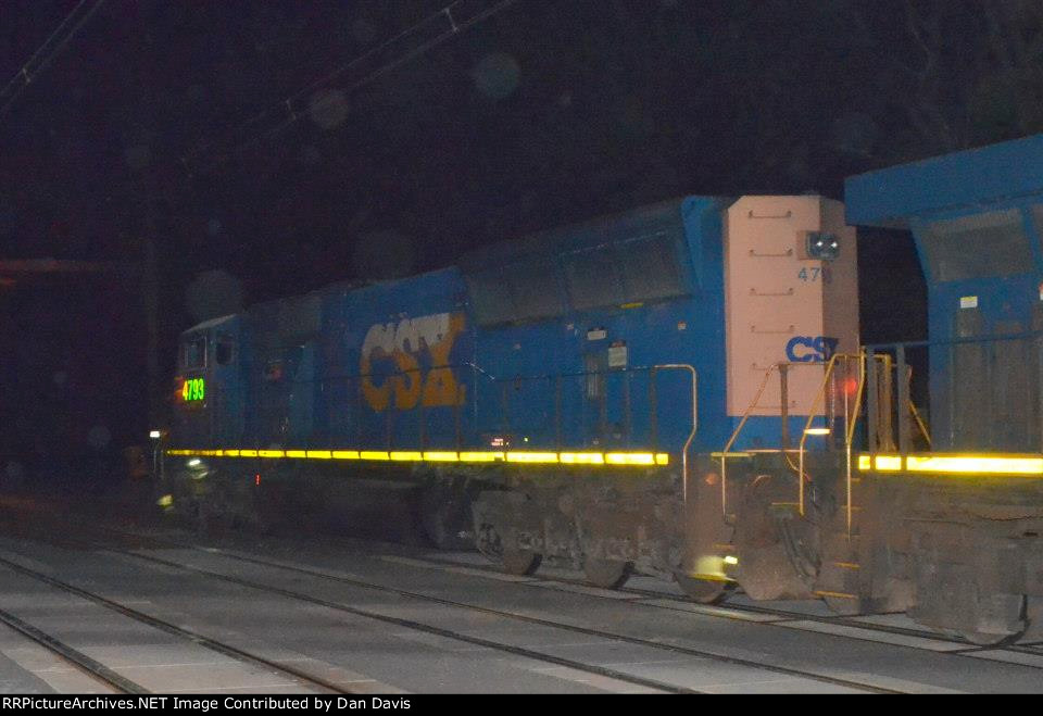 CSX SD70AC 4793 leads Q740-17 across Woodbourne Road